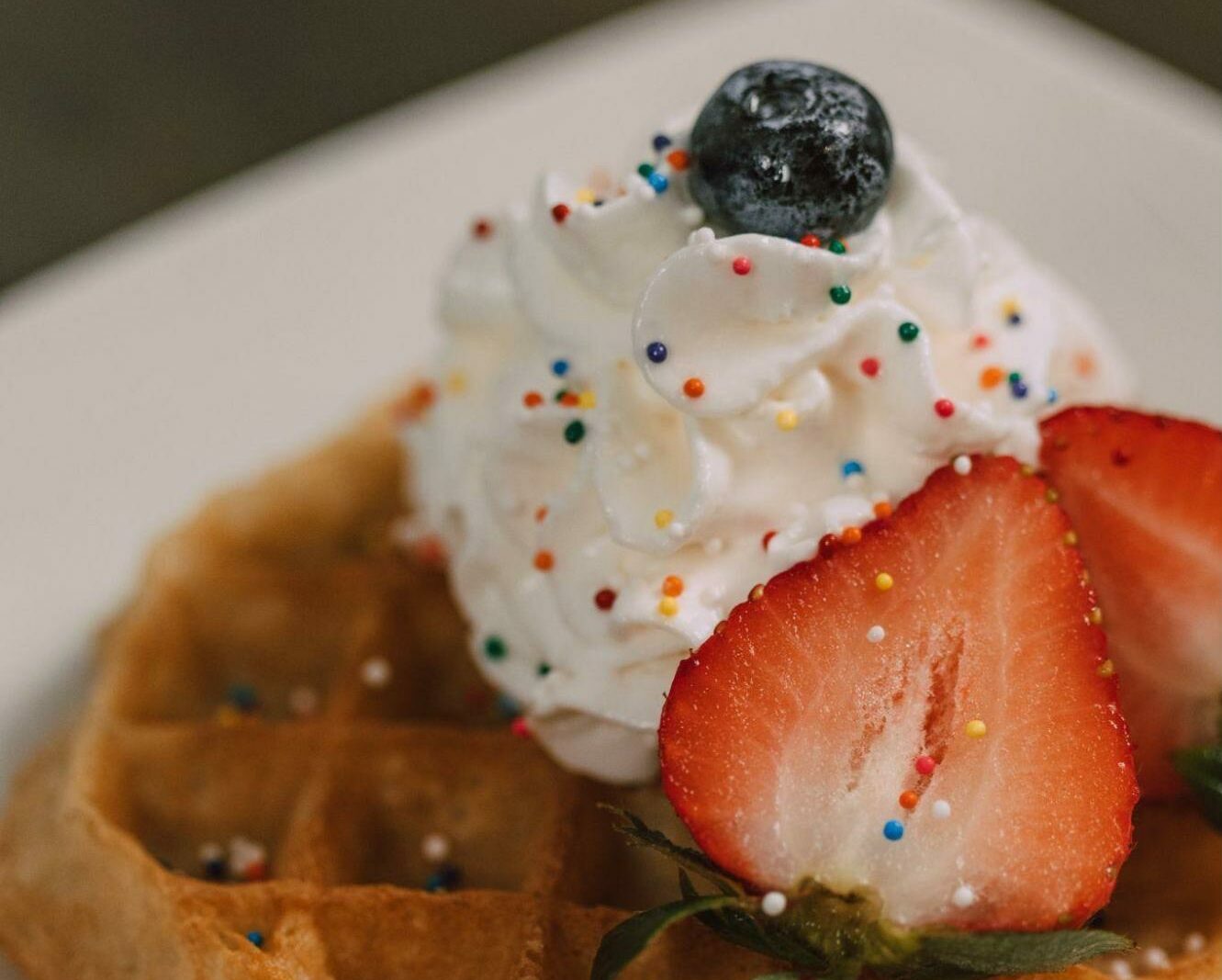 Waffle Makinesi Nasıl Kullanılır? & Nasıl Temizlenir? - Hayatburada Waffle Makinesi Nasıl Kullanılır? & Nasıl Temizlenir? - Hayatburada